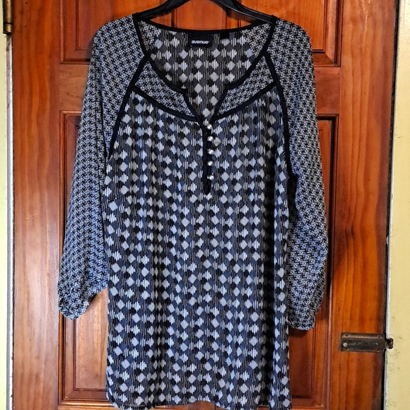 Avenue | Tops | Great Mixed Print Tunic | Poshmark